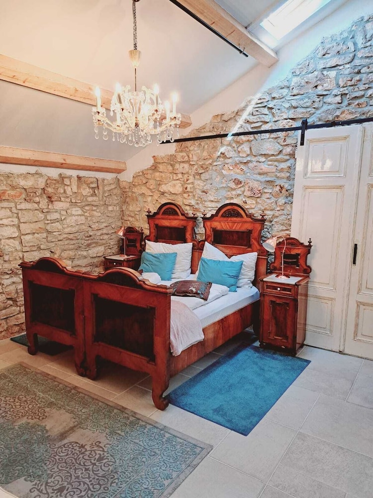 Anwesen Mit 2 Apartments Und Pool, Meernähe Haustiere Sind Willkommen! - Istria