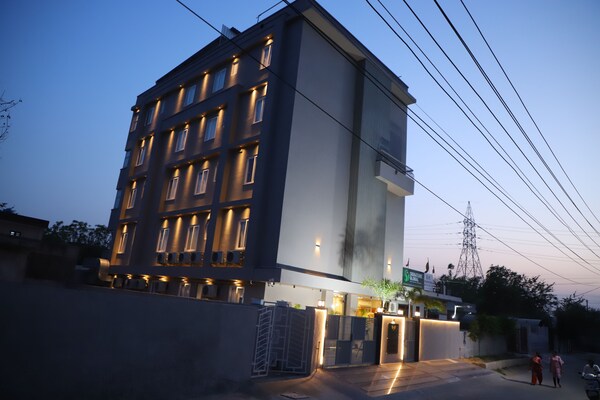 Hotel Sai - Bhiwadi