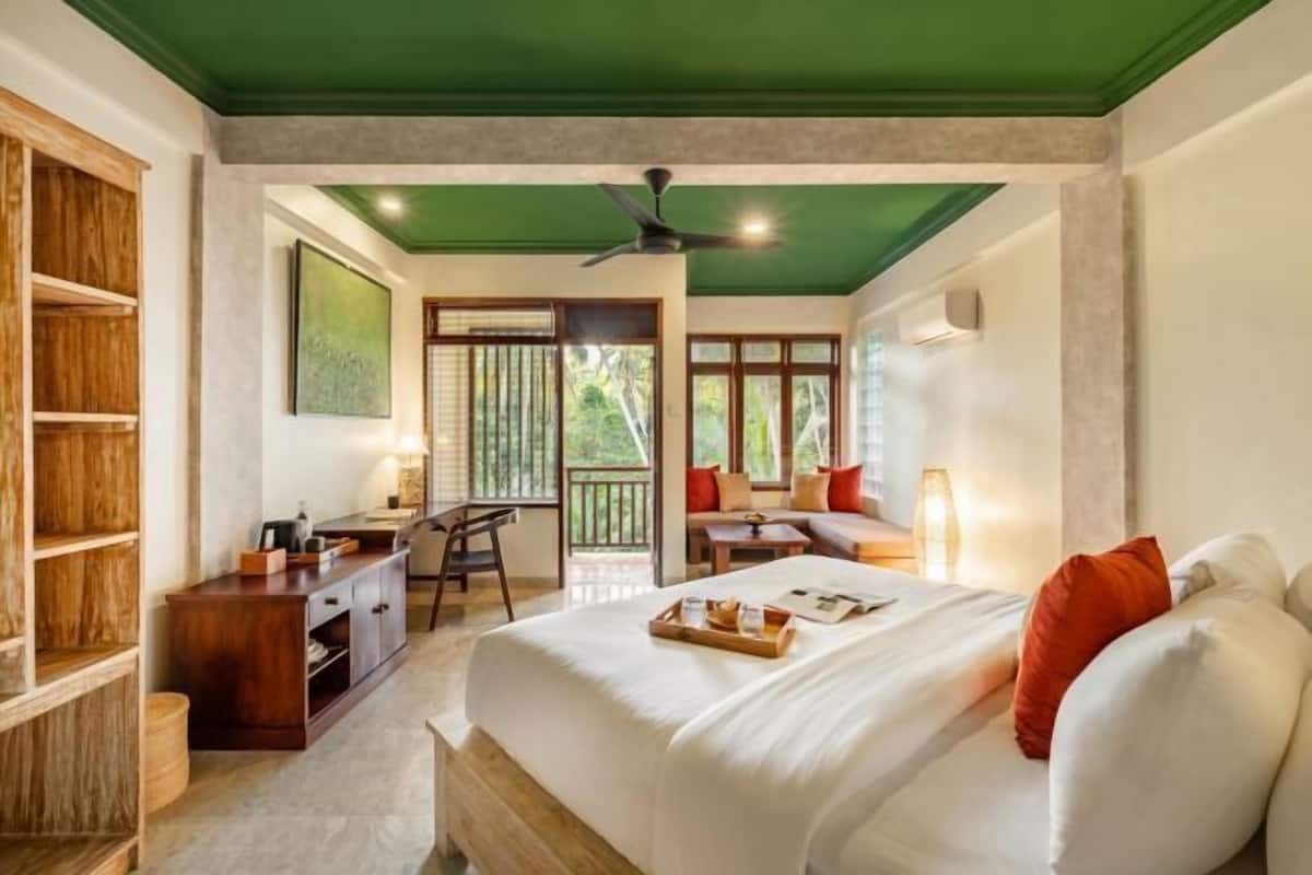 Frigobar, escrivaninha, Wi-Fi de cortesia, roupa de cama