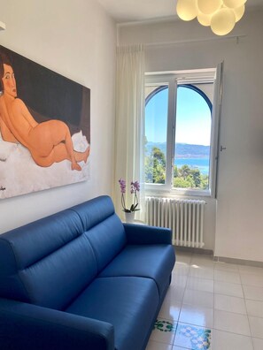 Suite Familiar | Sala de estar | Smart TV 