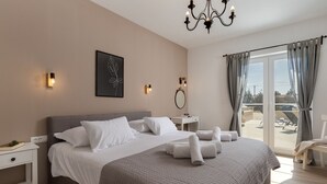 3 quartos, berços/camas para crianças grátis, roupa de cama fornecida 