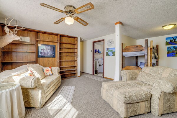 Charming Elk Mountain Home: Hunt, Hike & Fish! - Elk Mountain, WY