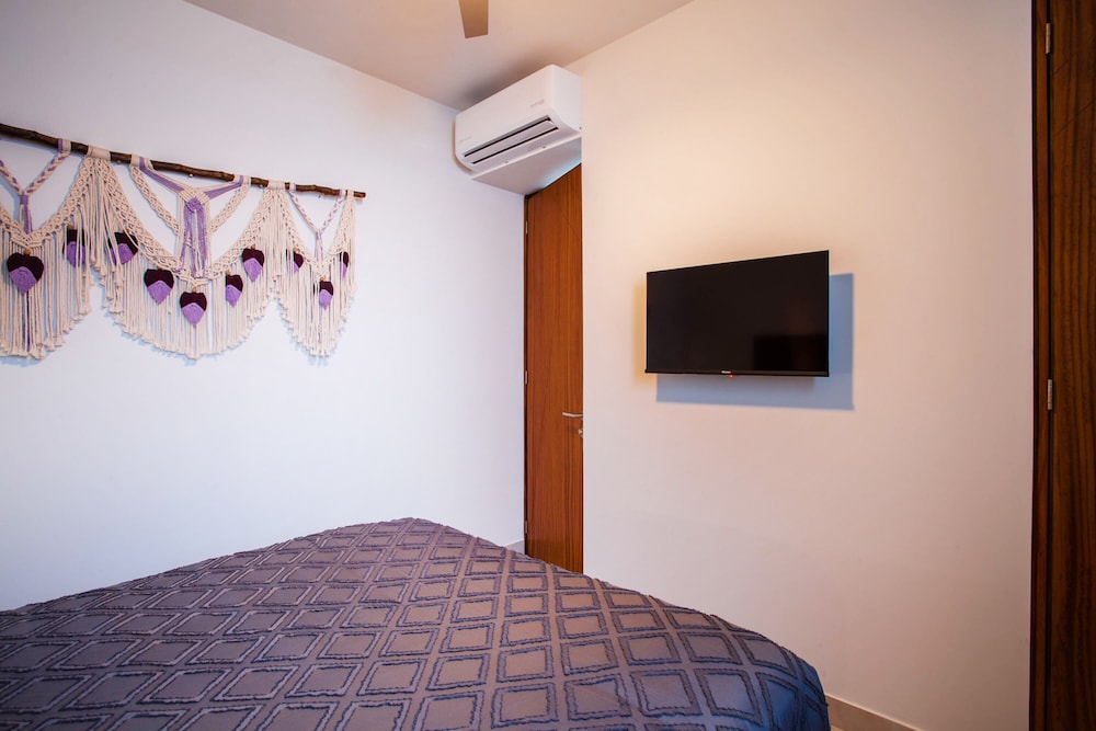 Top Floor Skyline 2br In Versalles - Puerto Vallarta