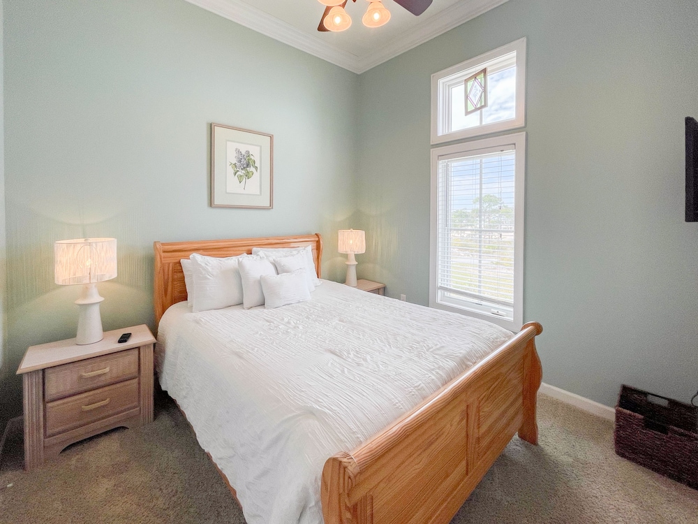 Shell Seeker: Beach Views, Pool & Hot Tub Paradise - Cape San Blas | Vrbo