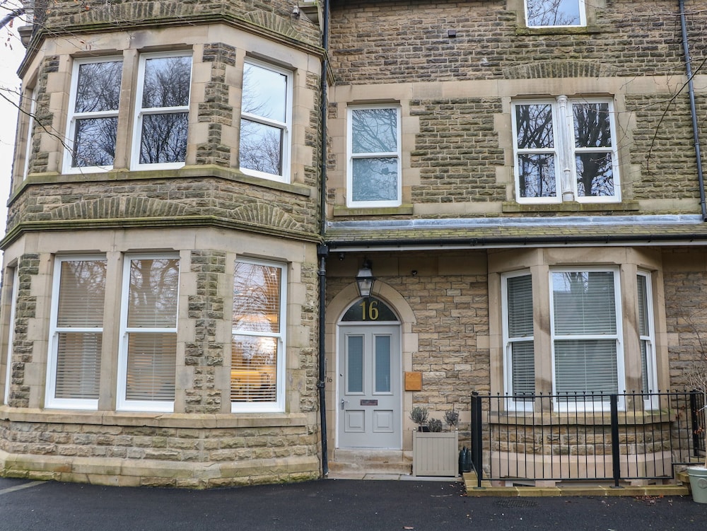 Hunter's Lodge - Castleton