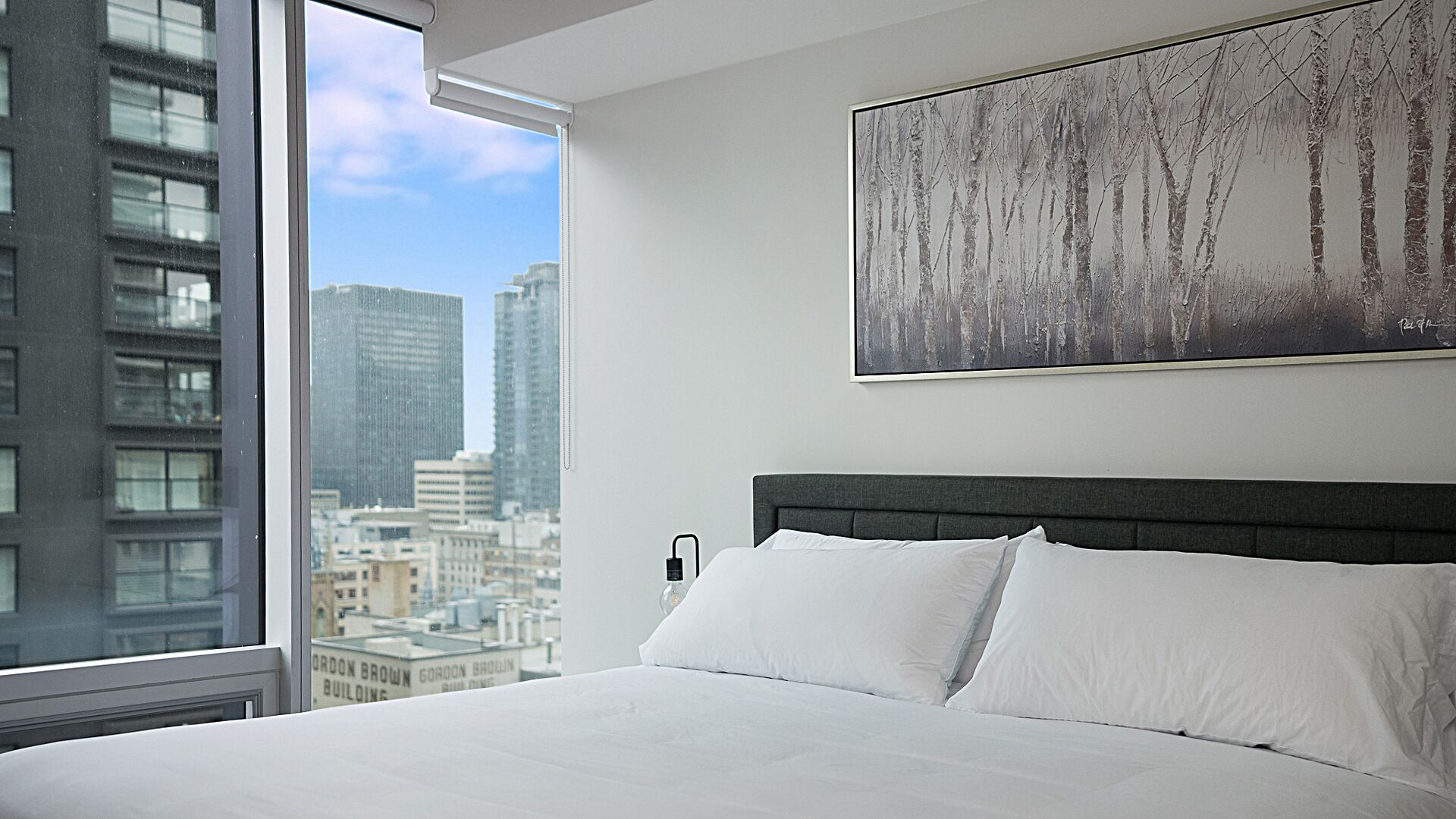 New Luxury Unit In Heart Of Mtl 812 | Metro Access - Laval, Canada