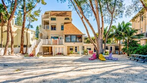 Casa, várias camas (Sunset Beach House - All) | Fachada