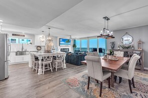 Condo, várias camas (Trillium 3A - Premier) | Opções para refeição