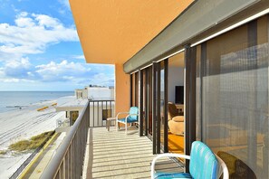 Apartamento em Condomínio Fechado, 1 cama king-size (Trillium 4C - Premier) | Terrenos do alojamento