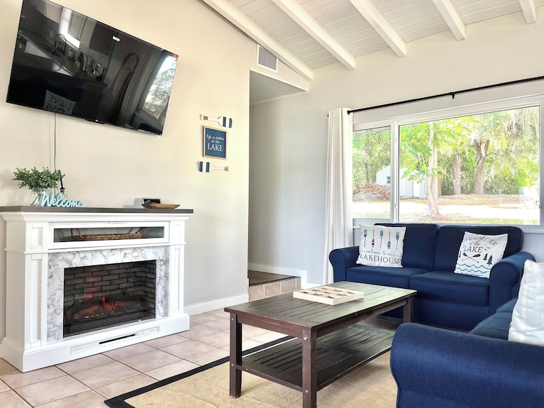 Peaceful Lake Home - Mike Roess Gold Head Branch State Park, Keystone Heights