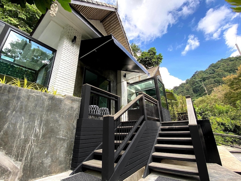 Nomads Hillside Chiangmai - Mae On District