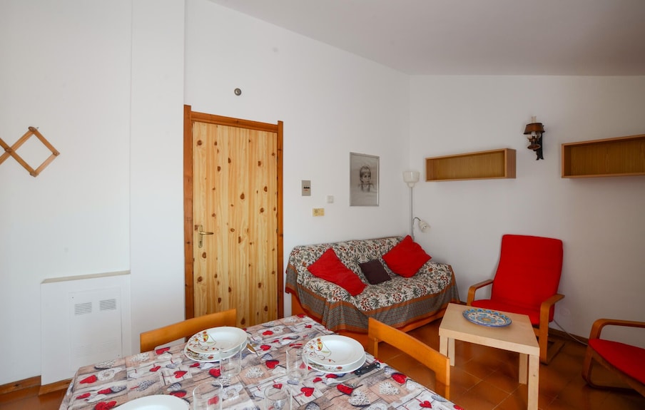 Pet Friendly Apartment In Tavarone - Liguria