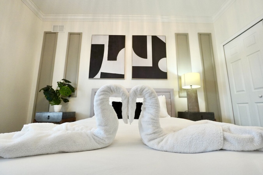 Villa Fiorō-bold Luxury 2br /River & Coastal Vibe - Cocoa Beach, FL