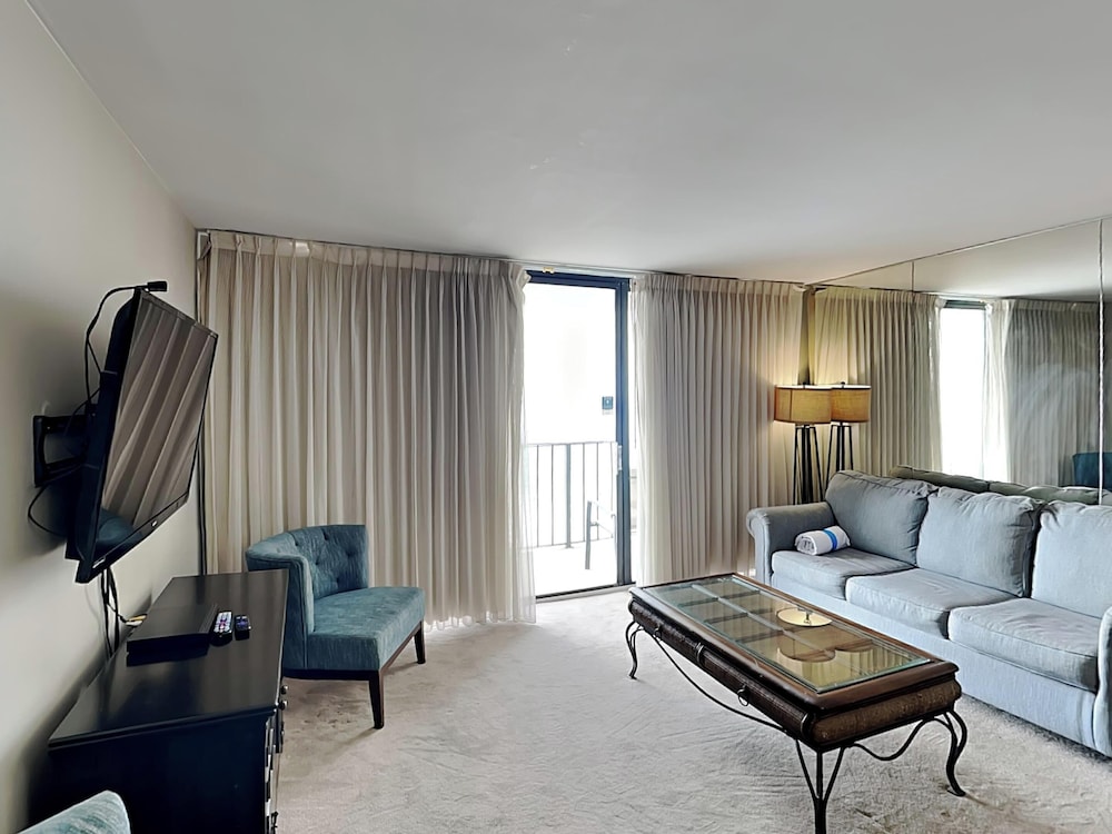 Edgewater Tower Iii By Resort Collection - Panama City Beach