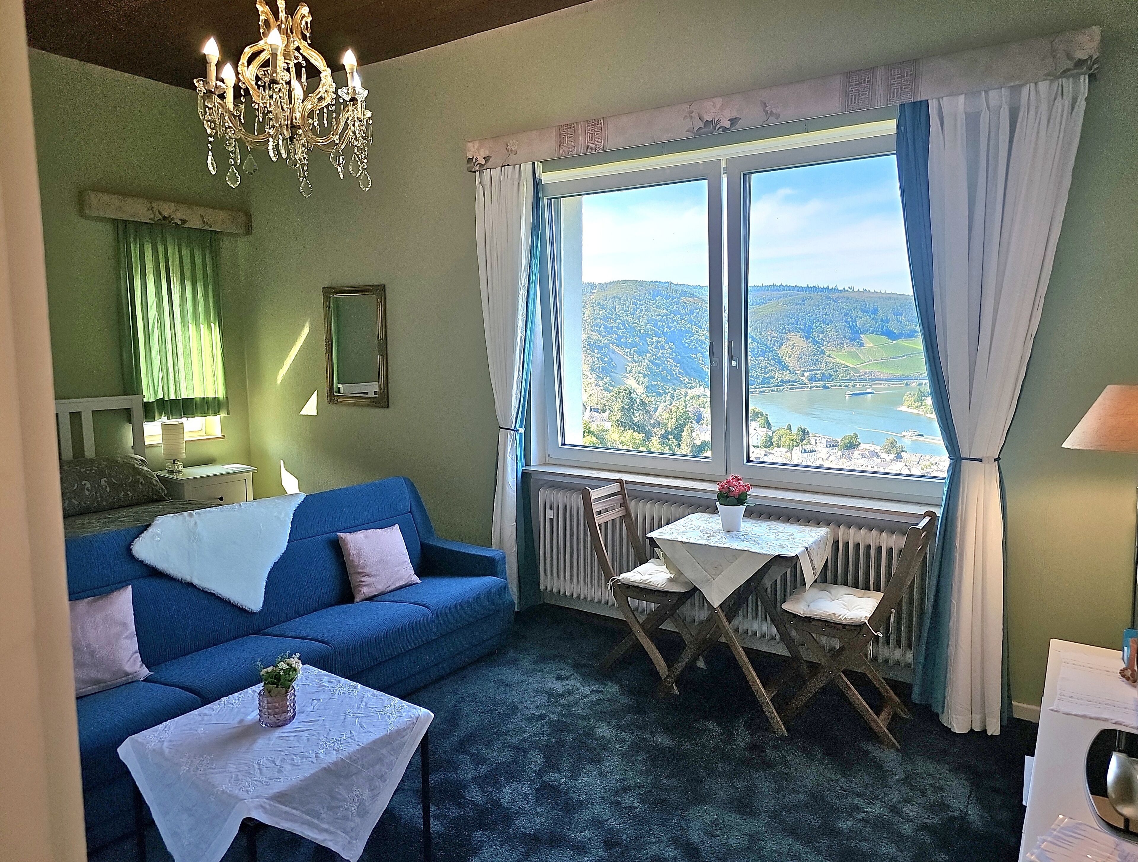 Little Rhine View Château (Ug):  Apartment At The Largest Rhine Loop/bend. - Boppard