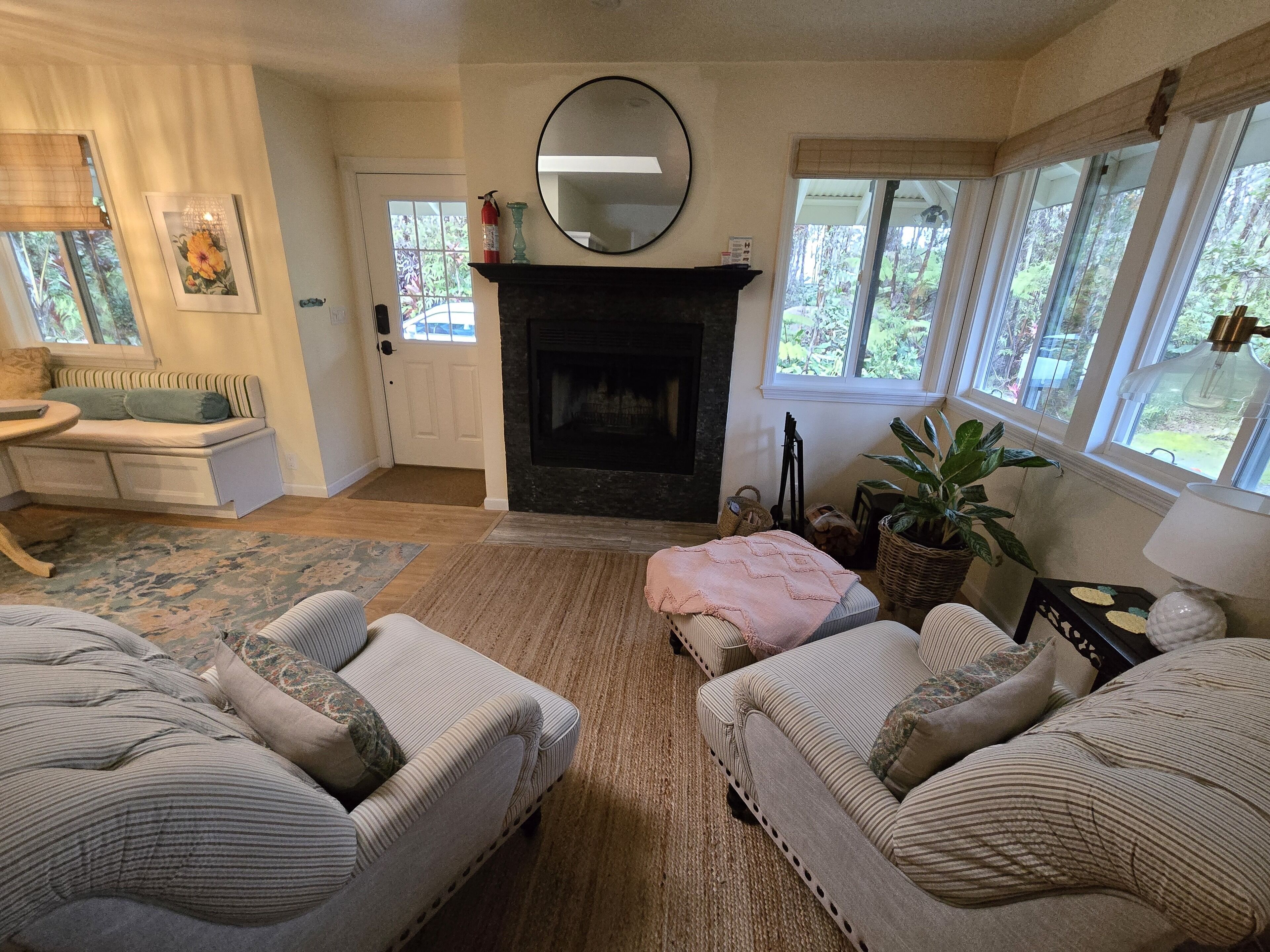 Cozy Volcano Cottage - Hawaii