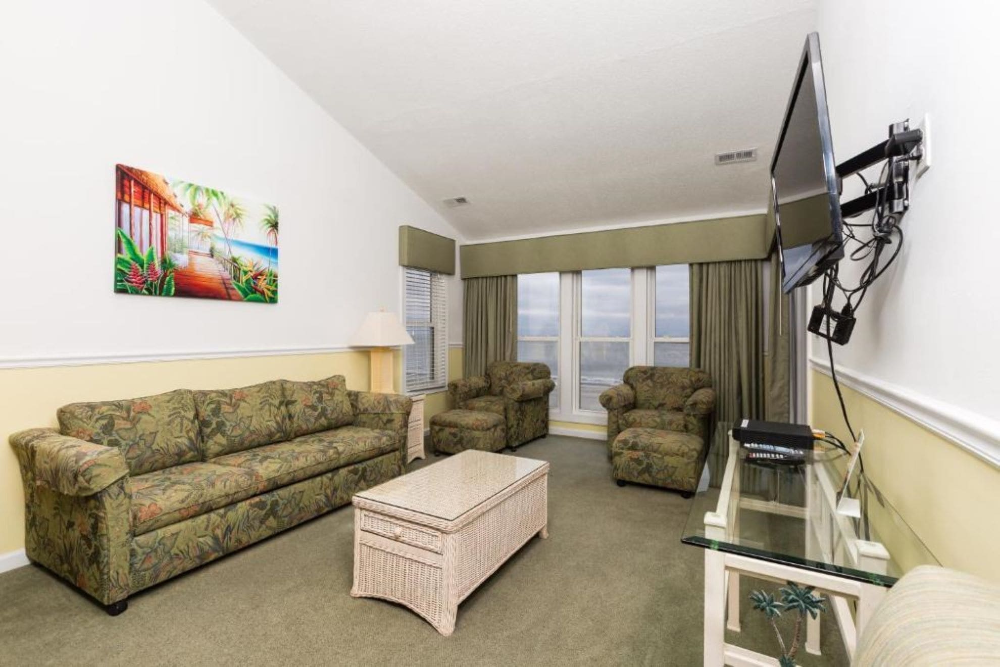 Two Bedroom, Ocean View, Luxury Condo, Myrtle Beach, Sc 3928235 - North Myrtle Beach, SC