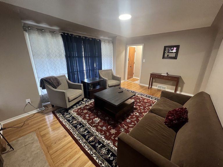 Welcome To Kings Landing - Detroit