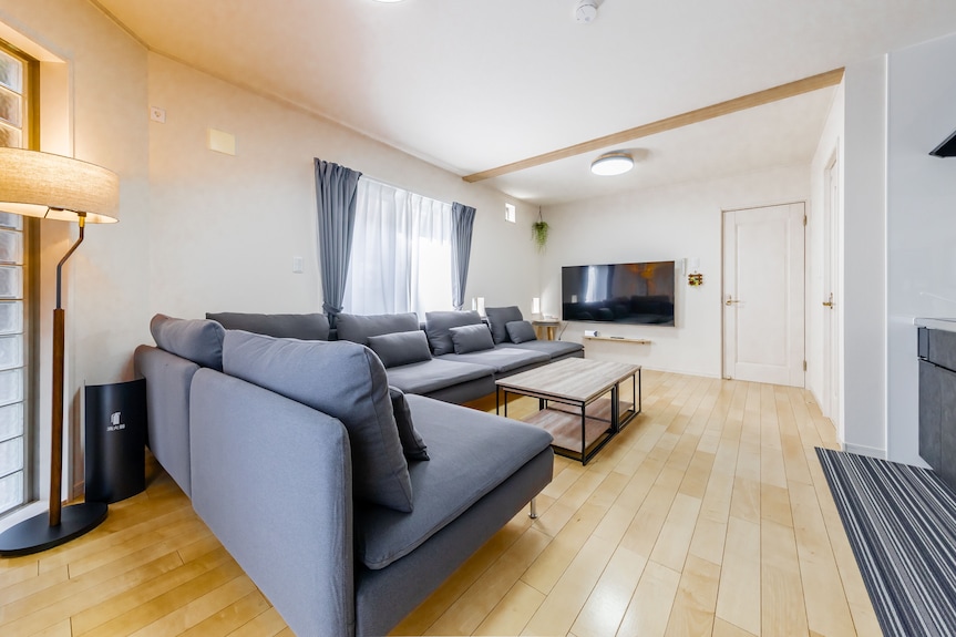 Design House For Rent In Ebisu, A Stylish Ebisu, Perfect For A Group Trip (Max. 10 People). - Shibuya City