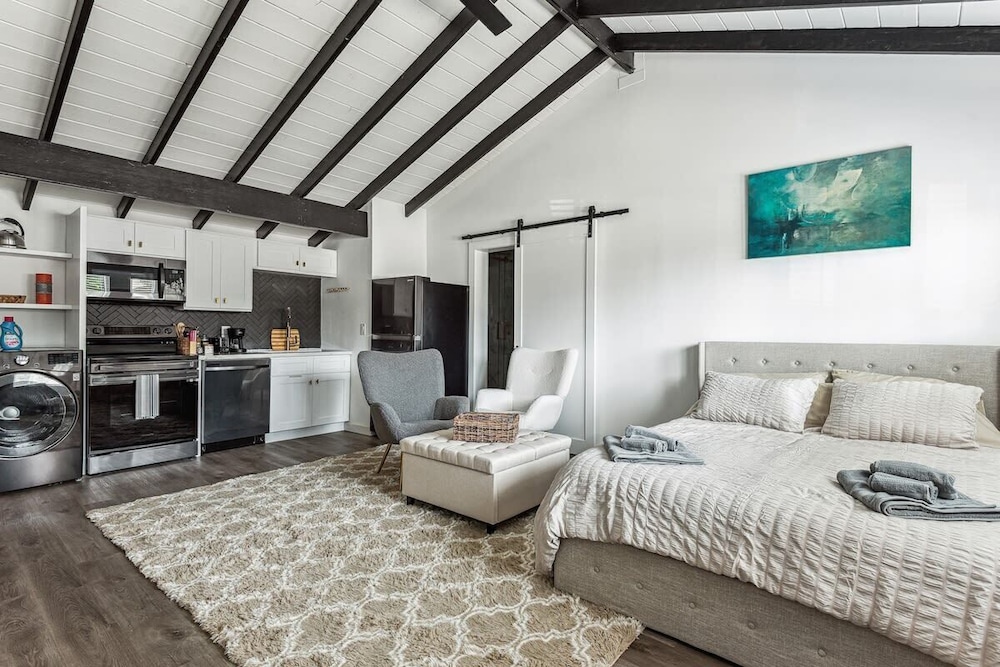Private Studio Oasis With Nature At Your Doorstep - Moorpark, CA