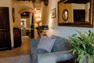 Suíte júnior | Cofres nos quartos, escrivaninha, Wi-Fi de cortesia