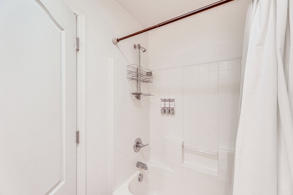 Private Pool & Patio: Home Near Mesa Arts Center! - Gilbert, AZ