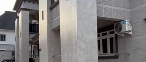 Fachada do alojamento