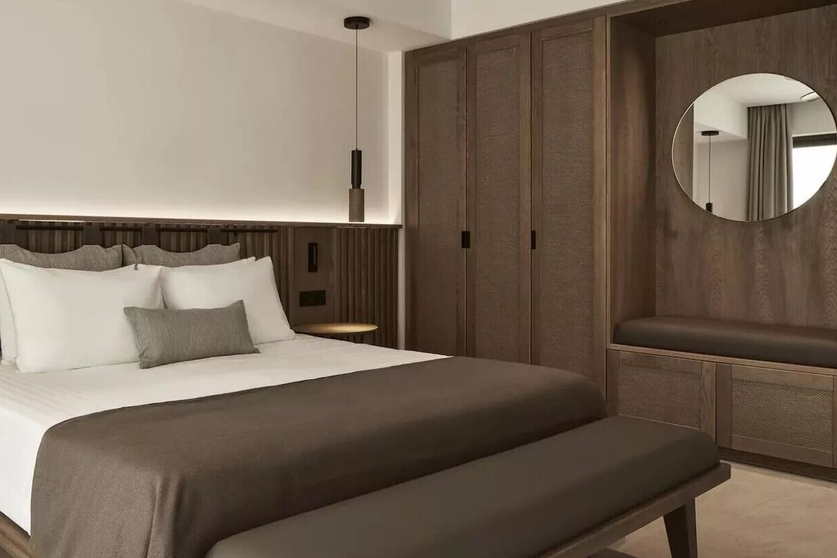 Suite Exclusiva | 1 quarto, cofre no quarto, secretária