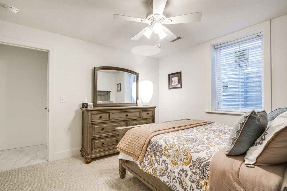 Convenient North Bend Apt: Half-mi To Notre Dame! - South Bend, IN