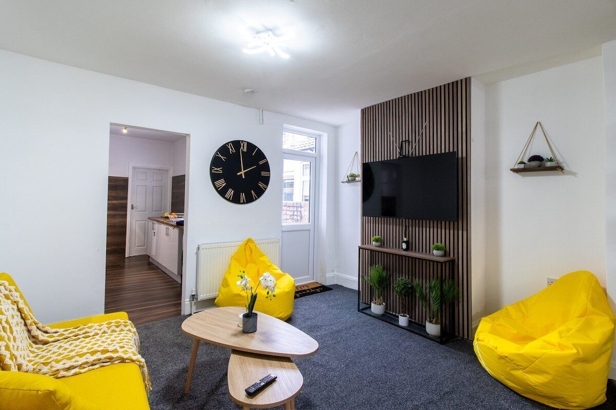 Open Mind Property - Luxury House & Free Parking - Fareham