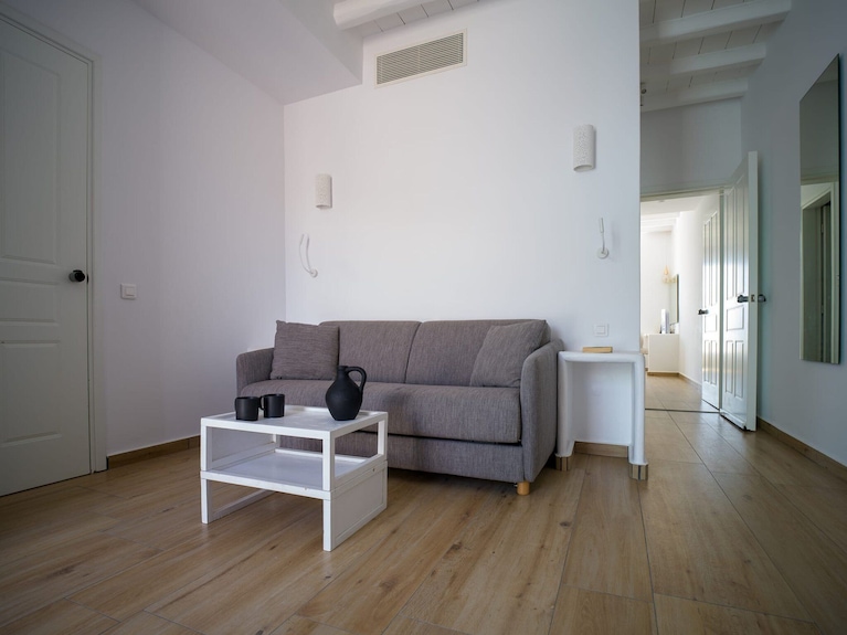 Elegant Mykonos Suite | Contemporary Suite With Sea Views And Shared Pool | Elia - Mykonos