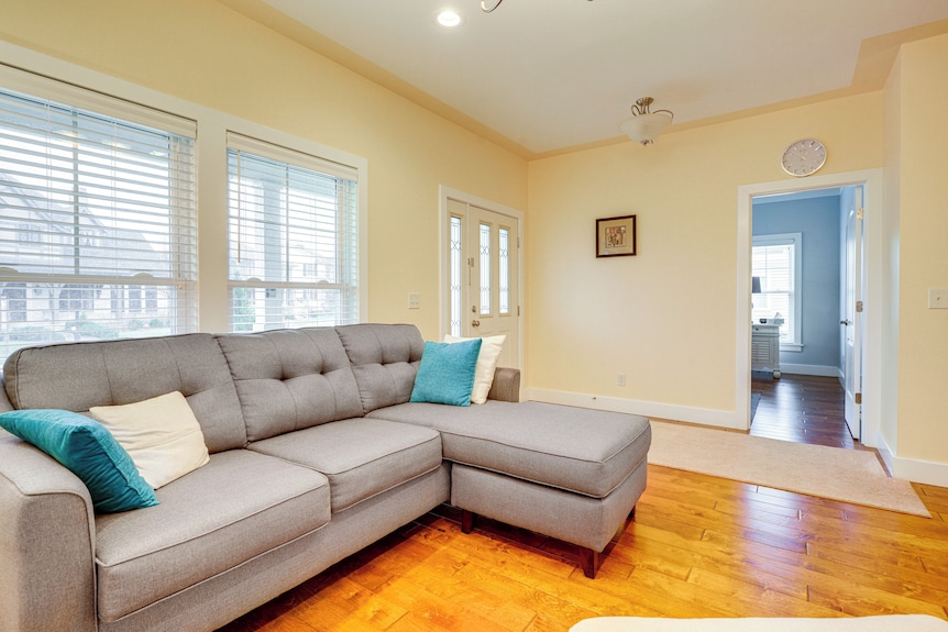 Spacious South Bend Home - Walk To Notre Dame! - Notre Dame Stadium