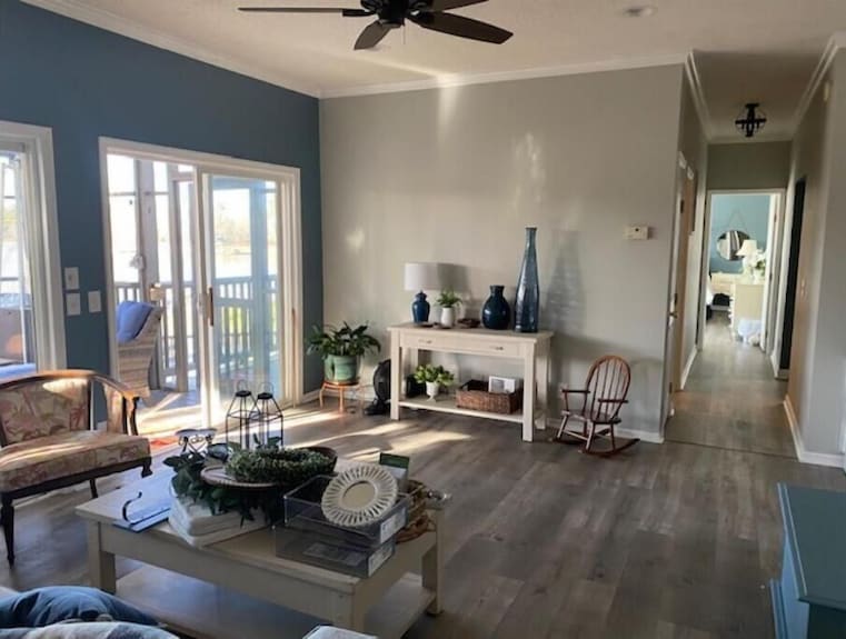 Lake Front Home On Lake Wateree With Easy Access To Dock And Kayaks - Lake Wateree, SC