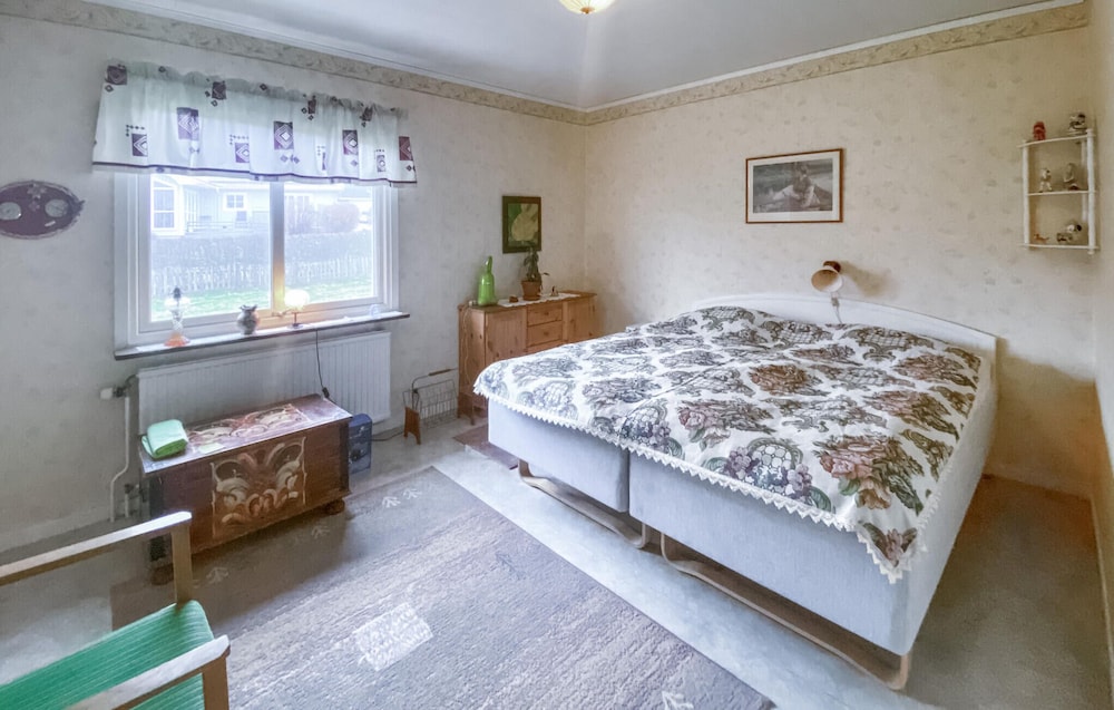 2 Bedroom Gorgeous Home In Tanumshede - Tanumshede