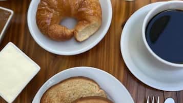 Pequeno-almoço continental diário incluído