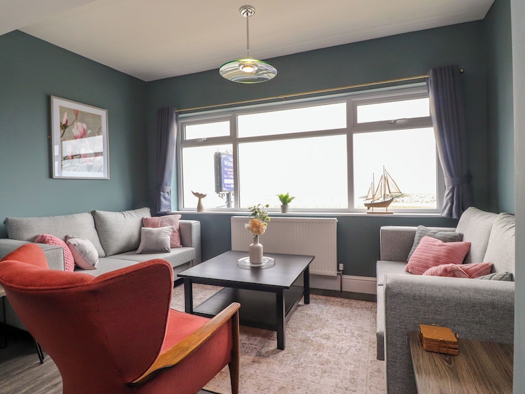 Eden Bay Retreat, Pet Friendly, Country Holiday Cottage In Morecambe - モーカム