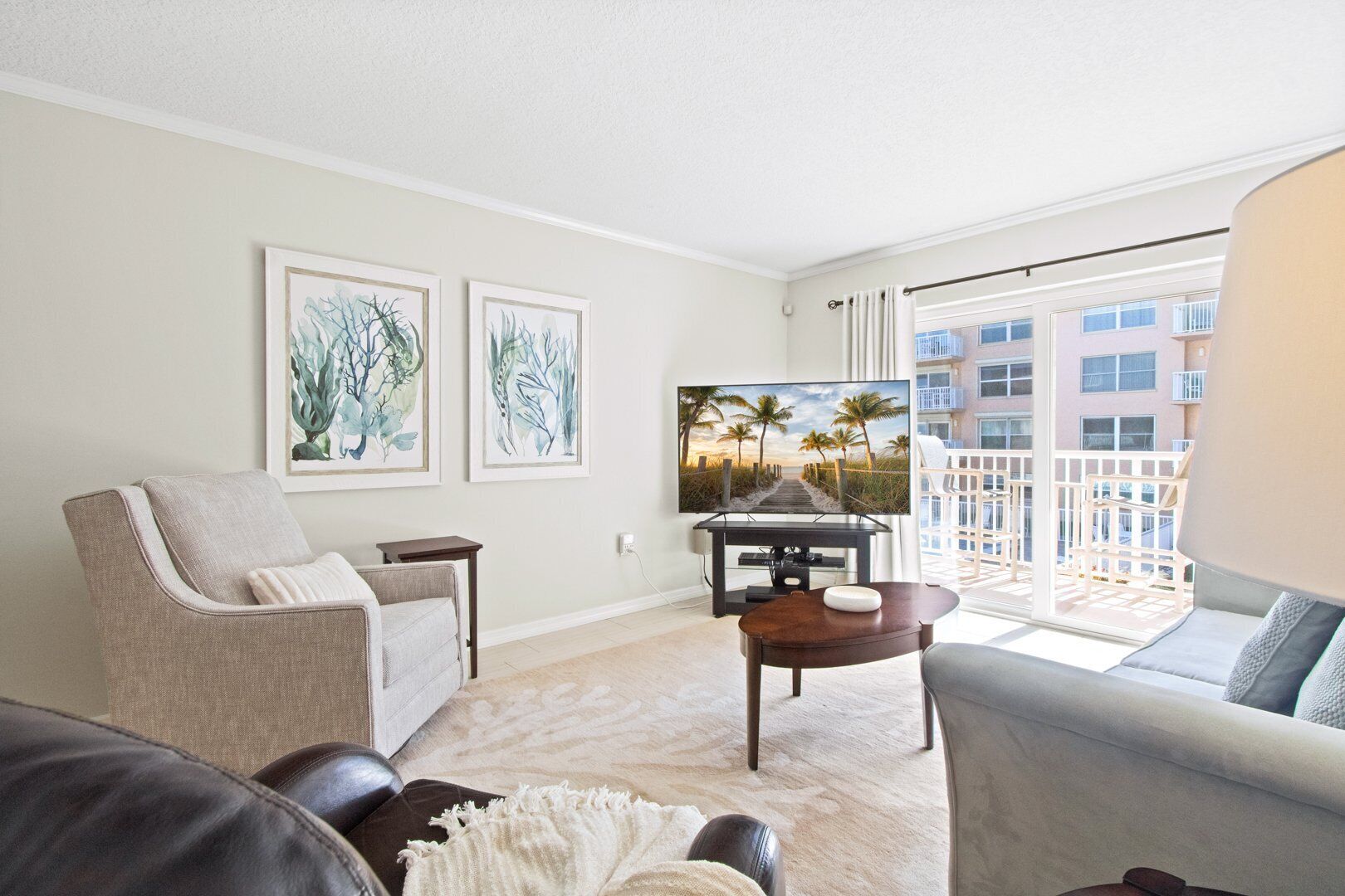 Charming 3 Bedroom Escape W/heated Pool! - Cocoa Beach, FL