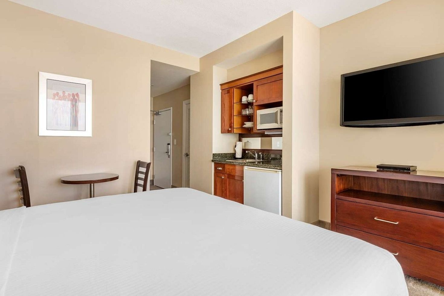 Virginia Beach | Coastal Sunrise | Ocean View & Pool - Virginia Beach, VA