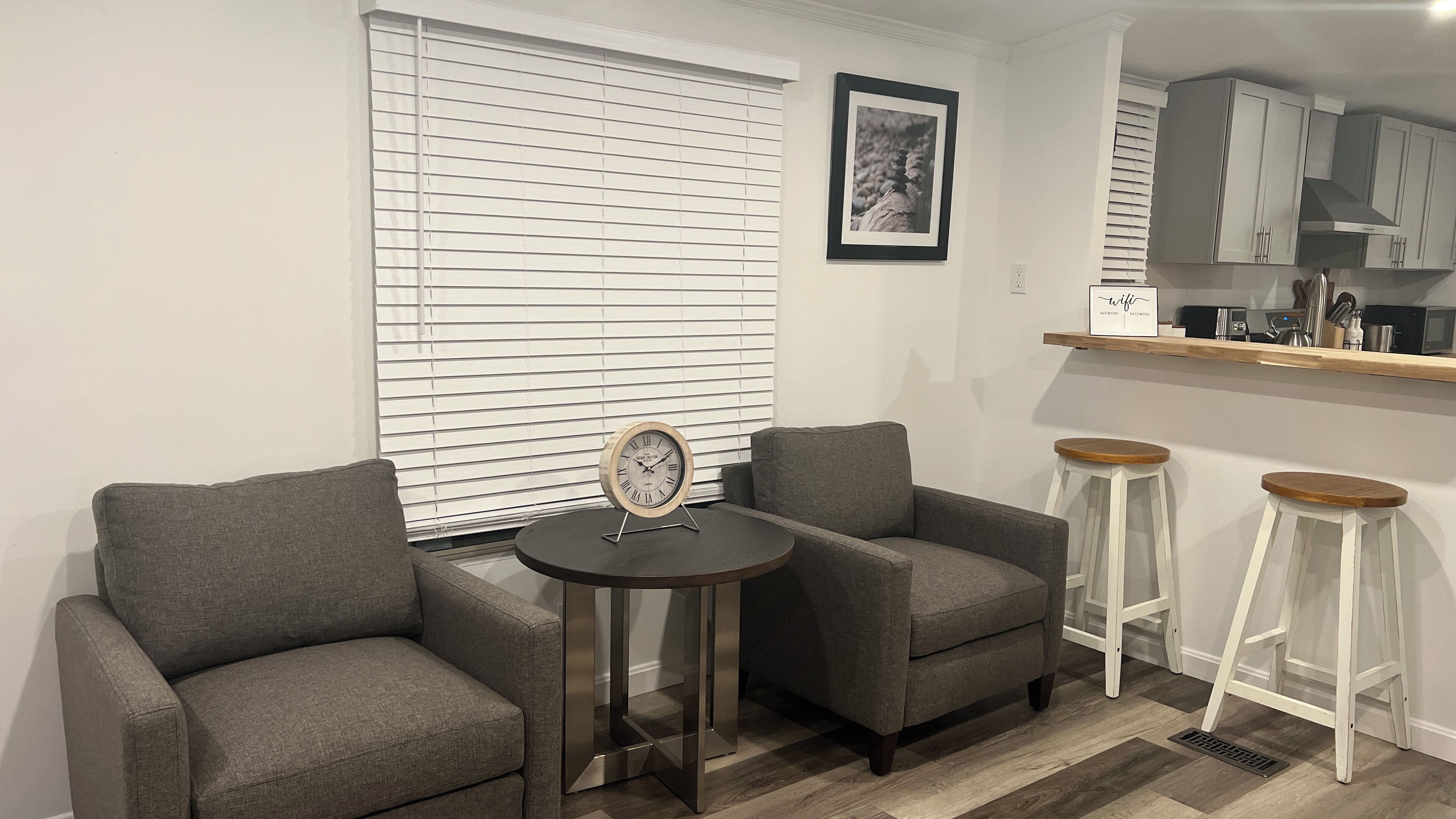 Remodeled, Super Clean & Cozy! 2 X 2\n3 Minutes To Acadia National Park. - Maine