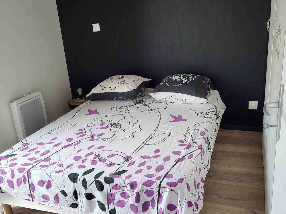 Cozy 2-bedroom chalet near Lake Jouarres - Olonzac | Vrbo
