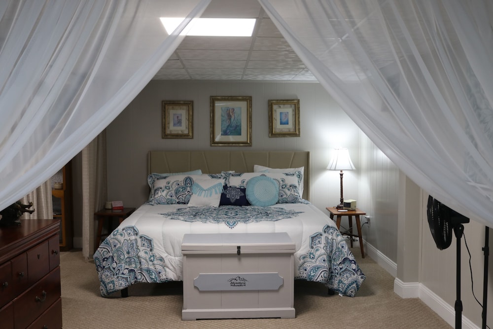 Welcome To Your Home Away From Home. - Virginia