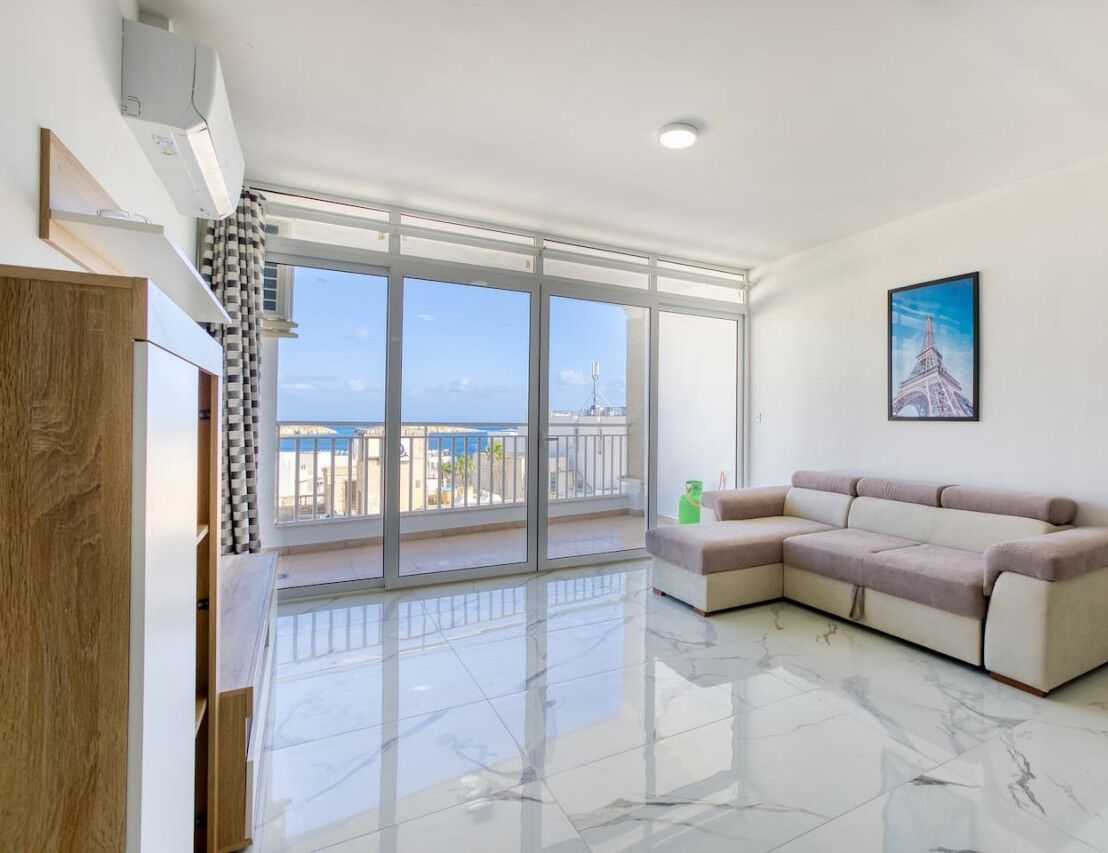 Designer Home With Stunning Sea Views In St Pauls - Malta