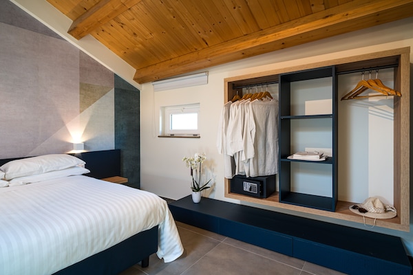 Quarto triplo superior | Roupas de cama premium, edredons de pluma