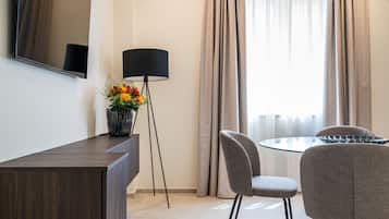 Quarto Familiar | Sala de estar | Televisor LED