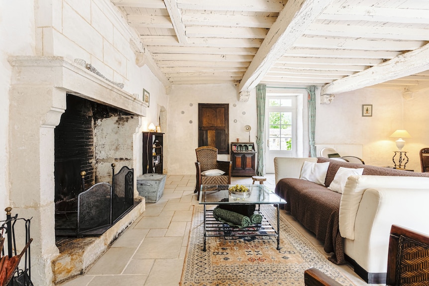 Maison De Vacances 'Logis La Tour - Gîte La Tour' Avec Piscine Privée, Terrasse Privée Et Wi-fi - Chantonnay