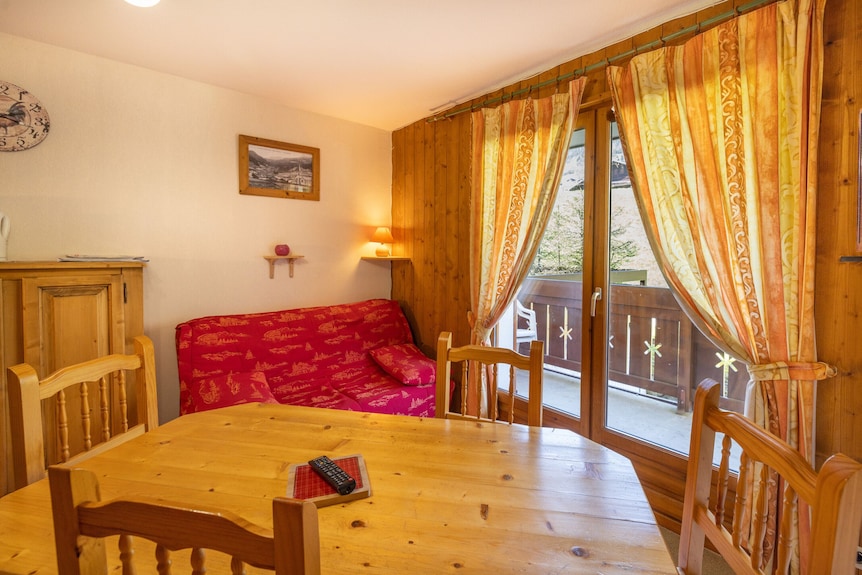 Apartment 'Le Jardin Des Neiges' With Balcony - 메줴브