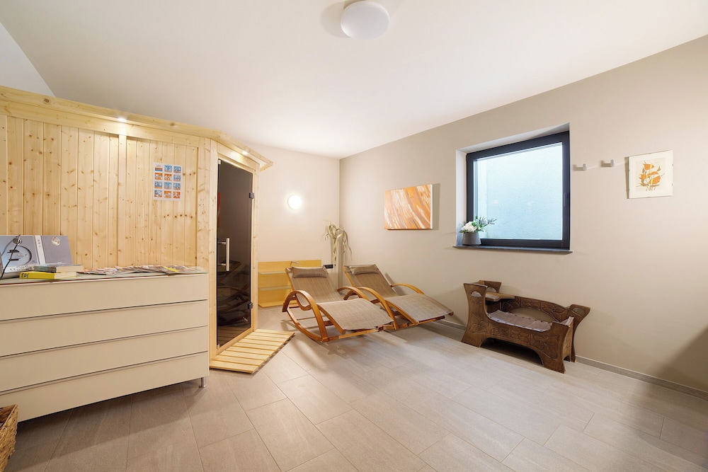 Appartement 'Faselehof Amelia' Avec Vue Sur La Montagne, Piscine Partagée Et Wi-fi - Merano