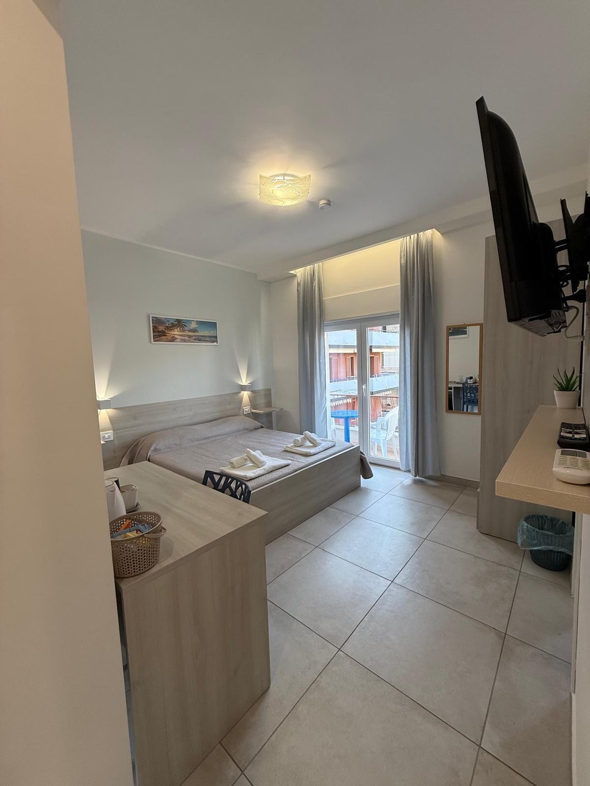 Quarto Standard | Minibar, cofre no quarto, secretária 