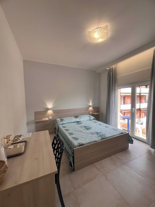 Porta Sul Mare - Tropea