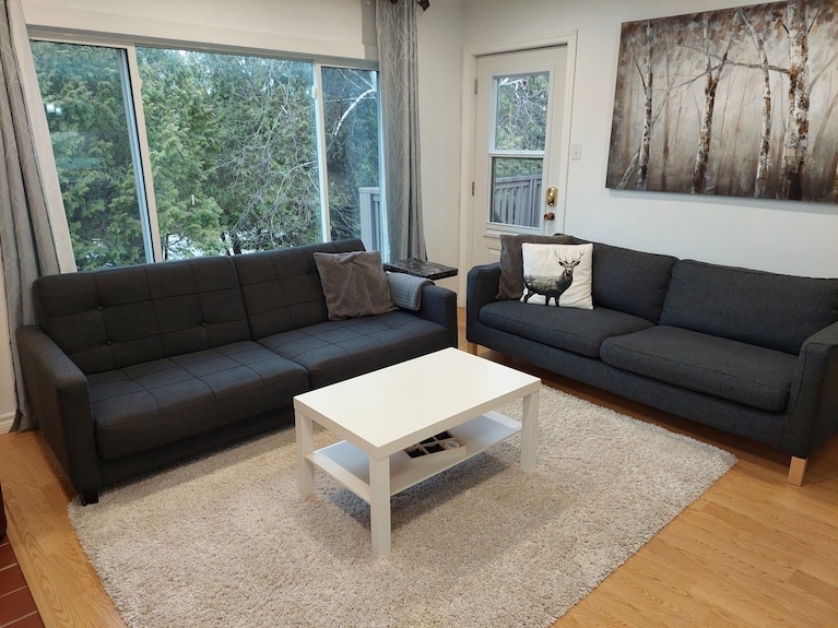 Rare Gem, Waking Distance To Cranberry Golf, Trails, Restaurants And Shops. - Collingwood